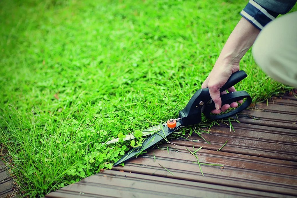 Fiskars SmartFit GS40 Nůžky na trávu 35cm 1023632