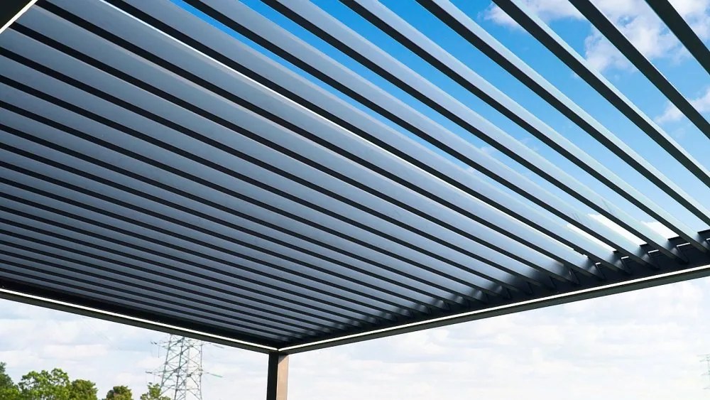 Bioklimatická pergola BIOCLIMATIC 43 PREMIUM PLUS Lanitplast