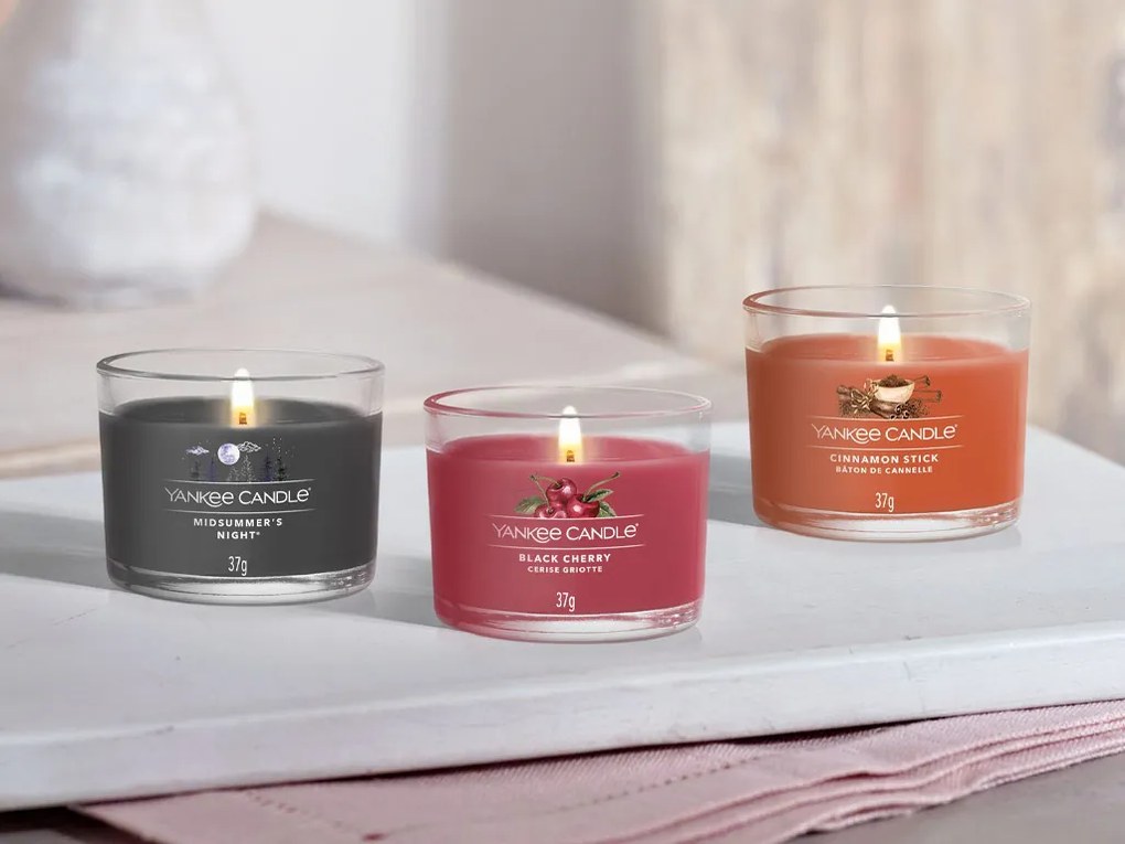 Yankee Candle – sada votivní svíčky ve skle Midsummers Night (Letní noc), 3 x 37 g