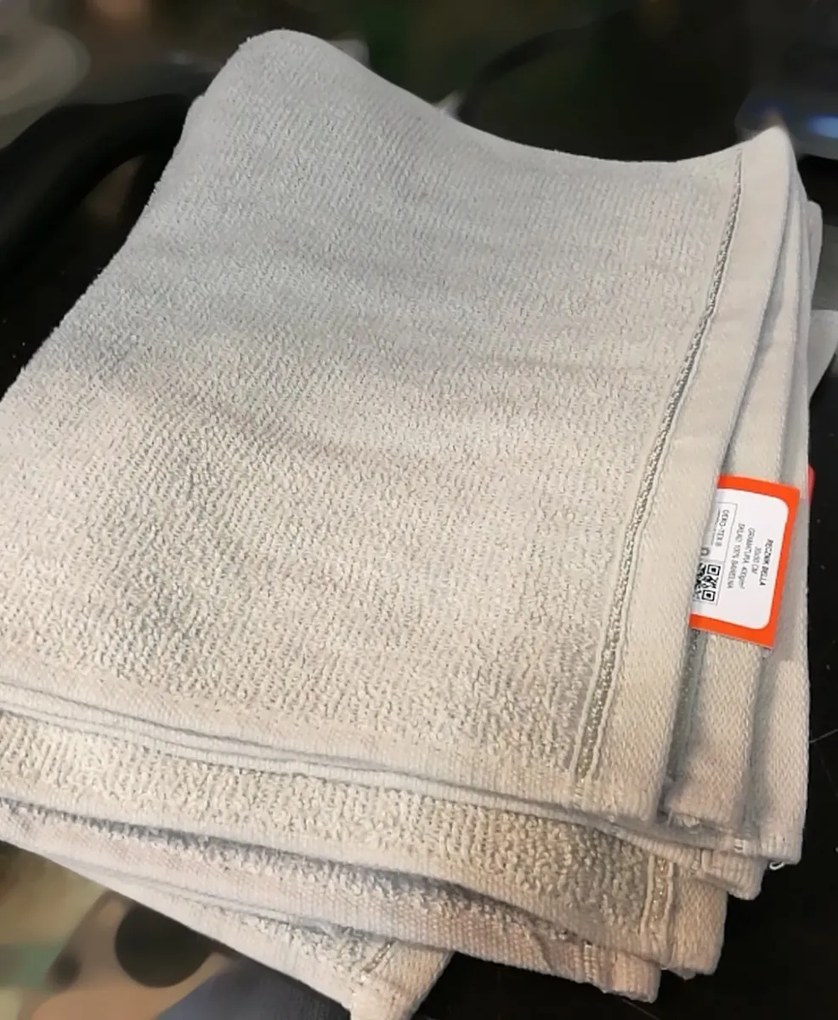 Bavlněný ručník Bella 30x50 cm šedý