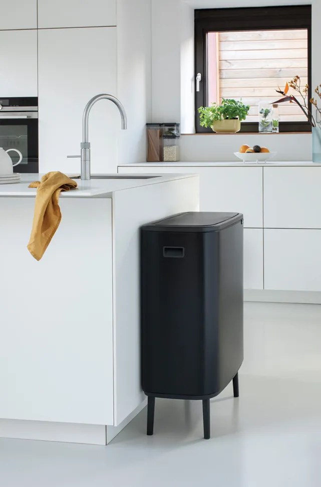 Brabantia BO Touch Bin 2x30L HI černá