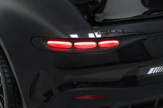Elektrické autíčko Mercedes Benz GT63 AMG černé