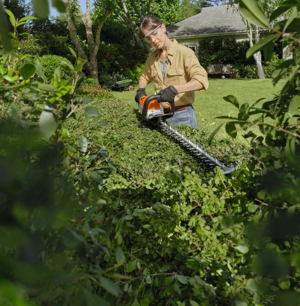 AKU nůžky na živý plot STIHL HSA 60