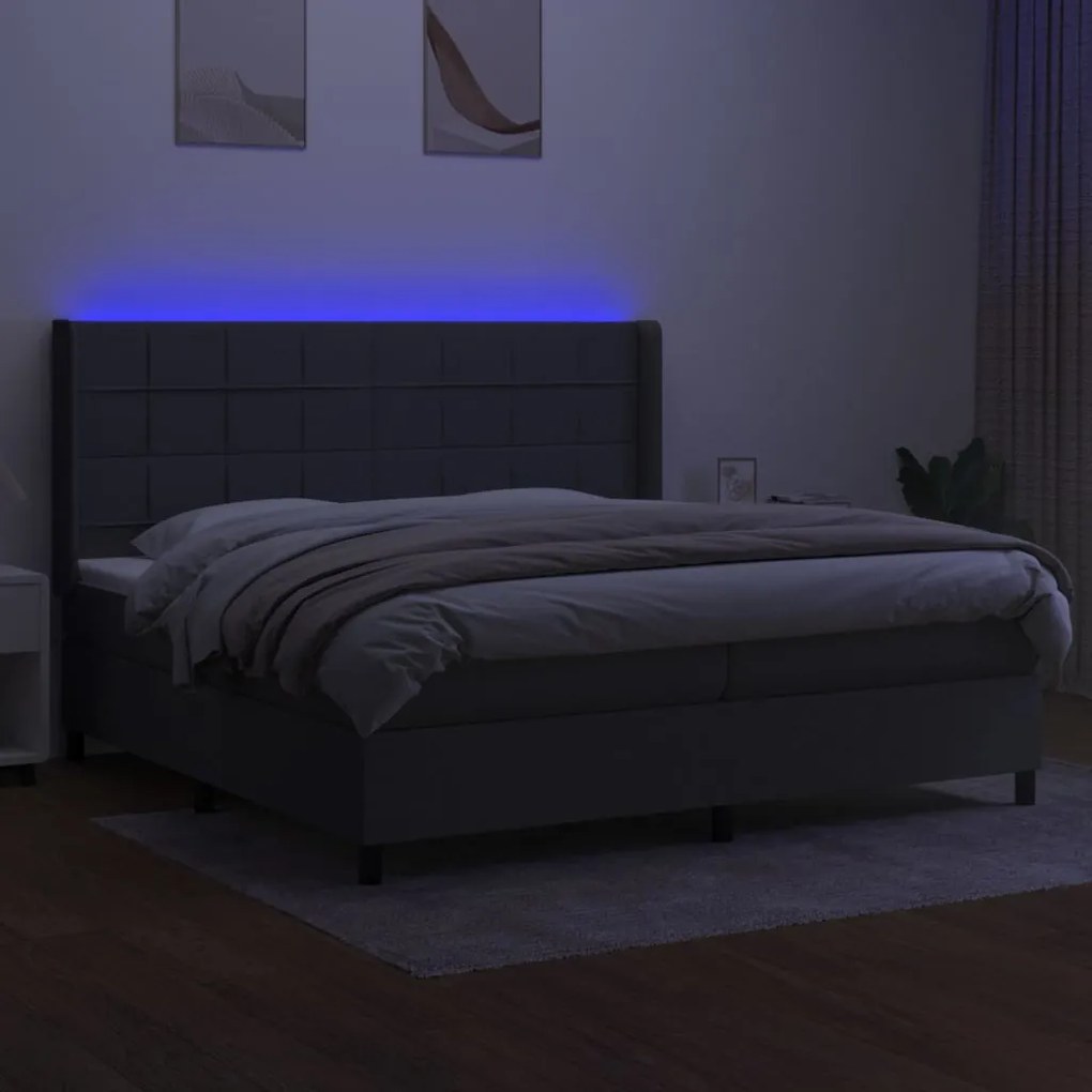 Box spring postel s matrací a LED tmavě šedá 200x200 cm textil 3138342