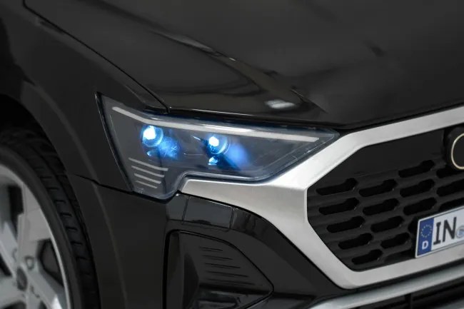 Elektrické autíčko Audi SQ8 černé / šedé