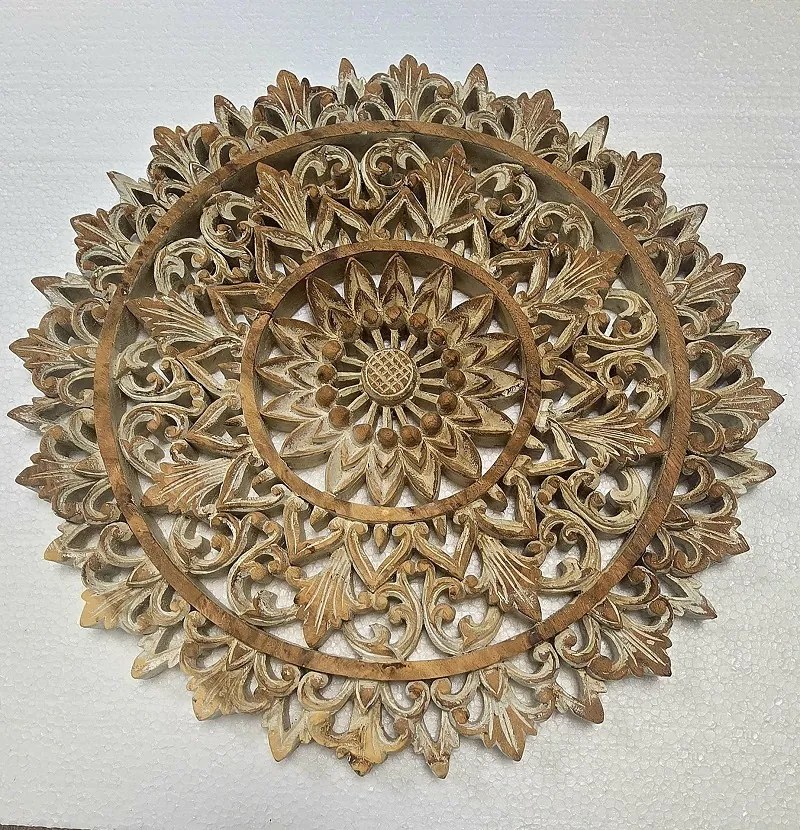 Závěsná dekorace MANDALA natural dřevo, ruční práce, 40 cm