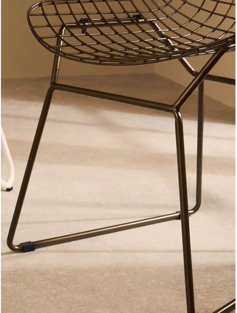 Kovová jídelní židle v bronzové barvě District – Premier Housewares