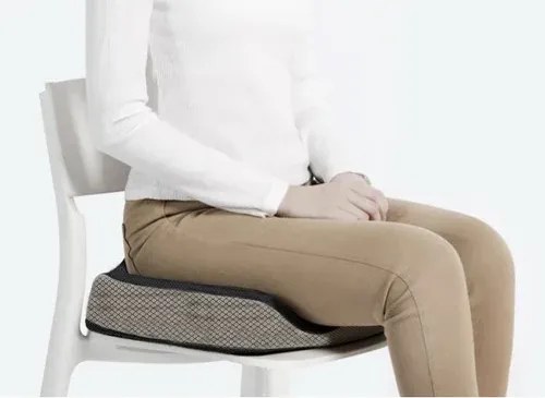 Ortopedický sedací polštář z paměťové pěny na židli i do auta - Malatec
