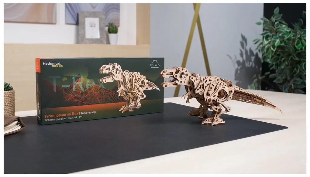 Ugears 3D dřevěné mechanické puzzle Tyrannosaurus Rex
