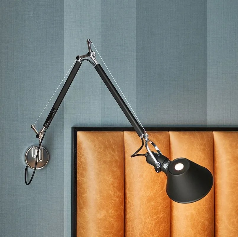 Artemide A004430 + A025150 Tolomeo Parete Black, designové nástěnné svítidlo s vypínačem, 1x70W E27, černá, max. 131cm