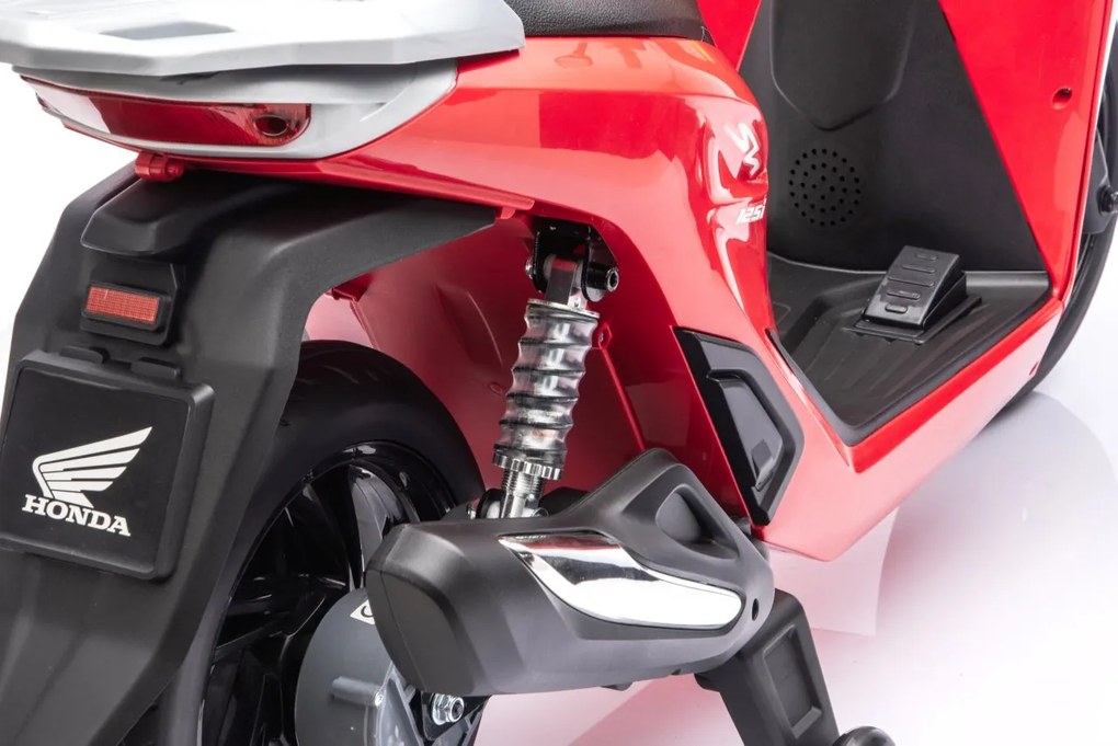 Ramiz Skútr Honda SH125i červený