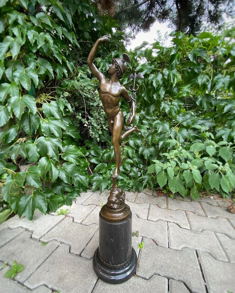 Bronzová soška socha Hermés