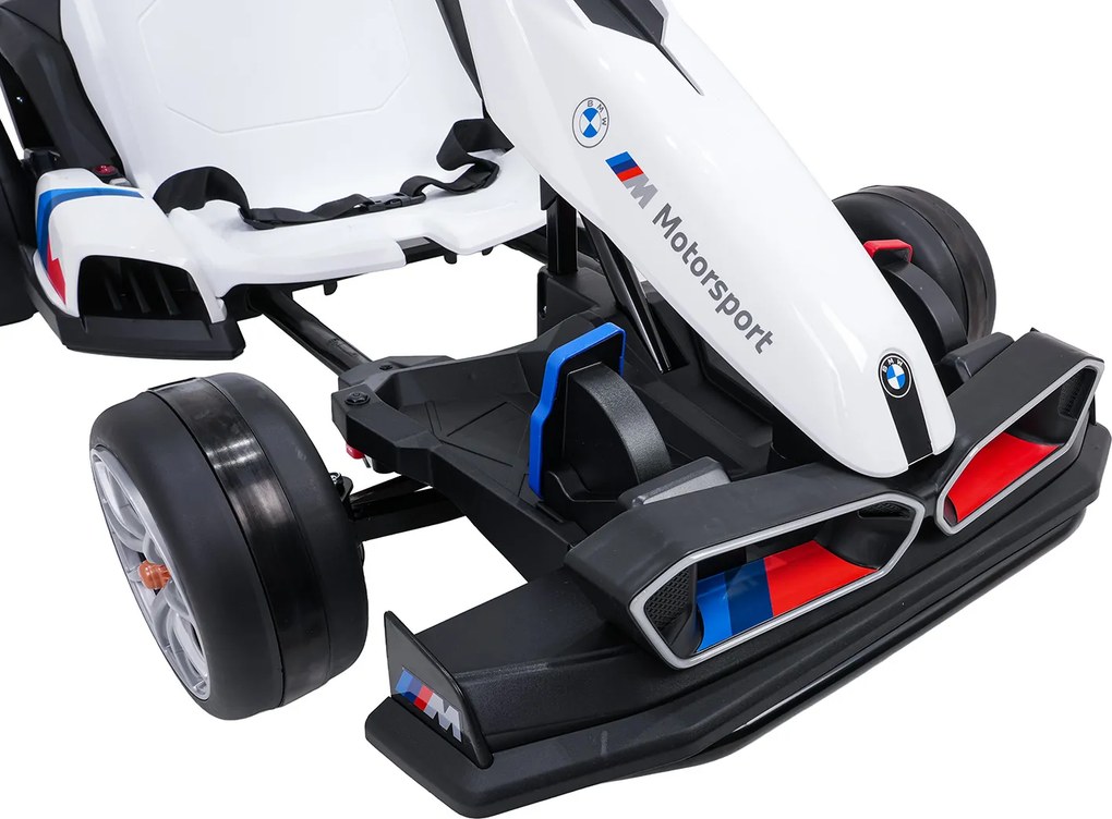 Ramiz BMW motokára s funkcí driftu bílá