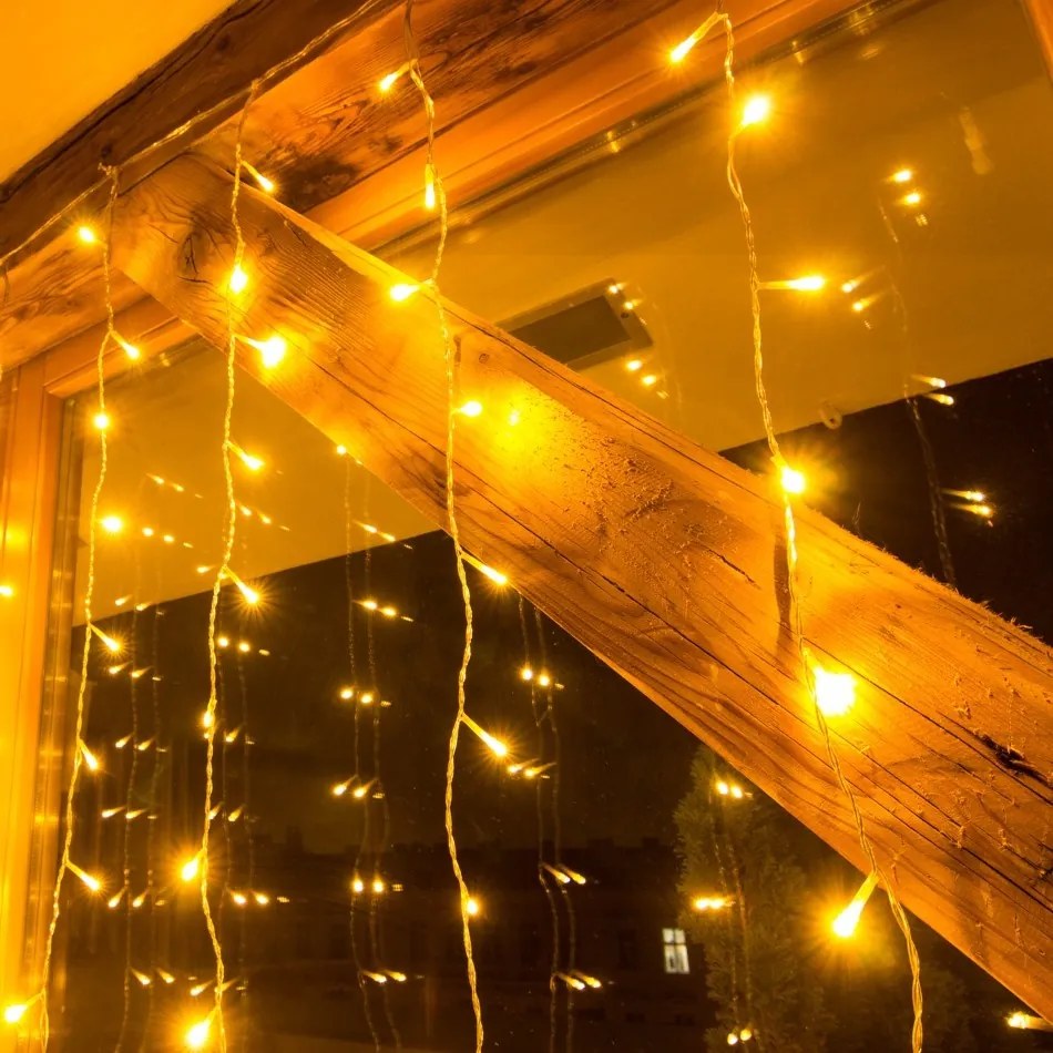 Hobby Line LED světelný závěs do okna, 200 × 100 cm, teple bílá, 100 diod, čirý kabel, IP20 do interiéru, prodlužovací
