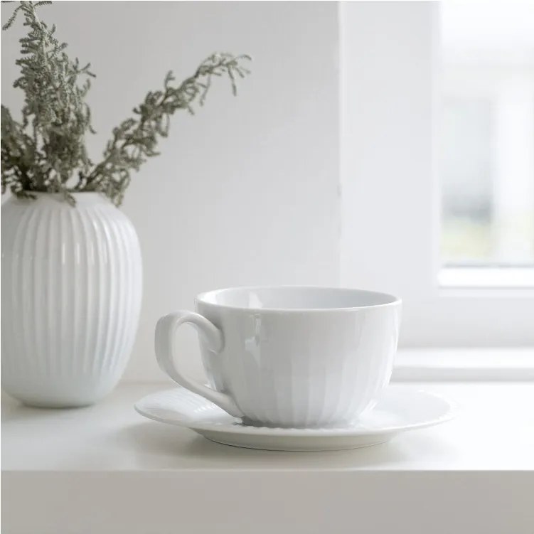 Bílý porcelánový šálek Kähler Design Hammershoi, 250 ml