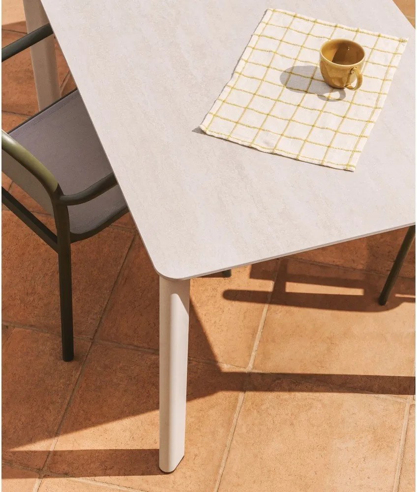 Zahradní jídelní stůl s deskou z kamene 80x140 cm Anafi – Kave Home
