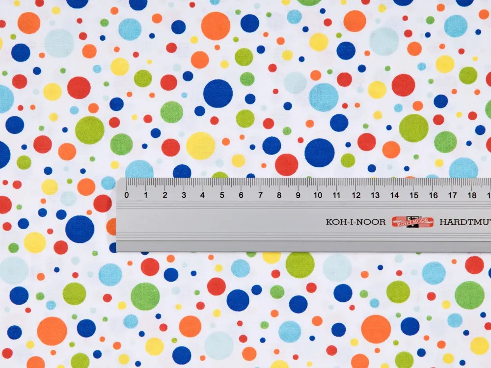 Biante Dětský bavlněný čtvercový ubrus Sandra SA-006 Barevné puntíky na bílém 60x60 cm