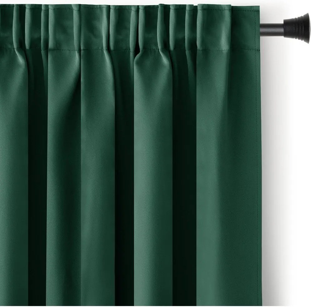 Tmavě zelený dimout závěs 200x245 cm Kierra – Restilo
