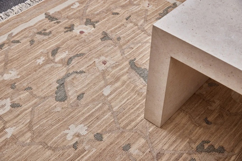 Diamond Carpets India, Ručně vázaný kusový koberec Flora DESP P48 Brown Mix, 120x170, hnědá, chodba / předsíň