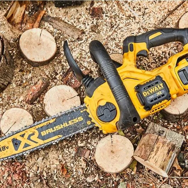 DeWALT DCMCS565N aku řetězová pila 30 cm 18V XR bez aku