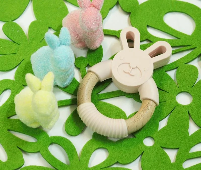 Bo Jungle kousátko B-Teether Animal wood pink Rabbit