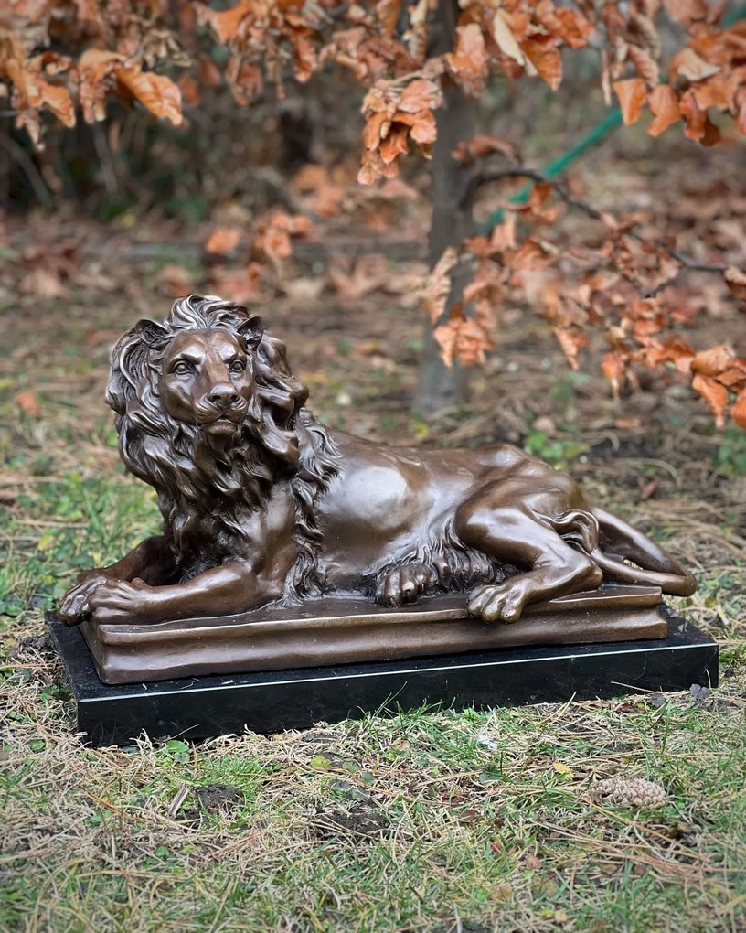 Velká bronzová socha soška - LEV