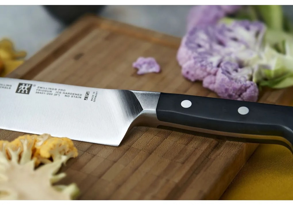 Zwilling Pro nůž kuchařský 20 cm, 38401-201