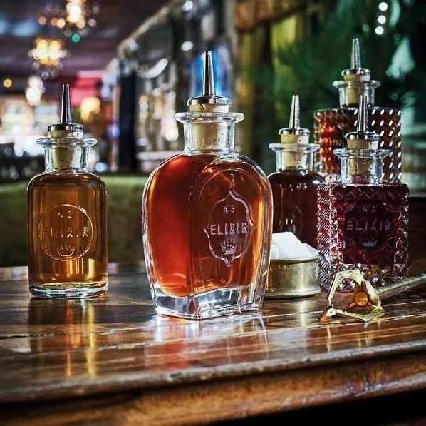 Luigi Bormioli Elixir N°1 Lahvička s dávkovačem 100 ml