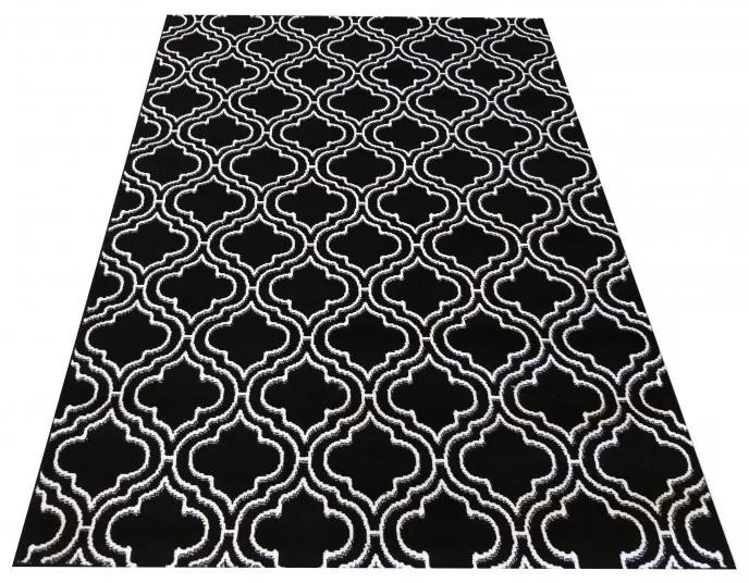 Skandinávský koberec černé barvy s bílým vzorem Šířka: 200 cm | Délka: 290 cm