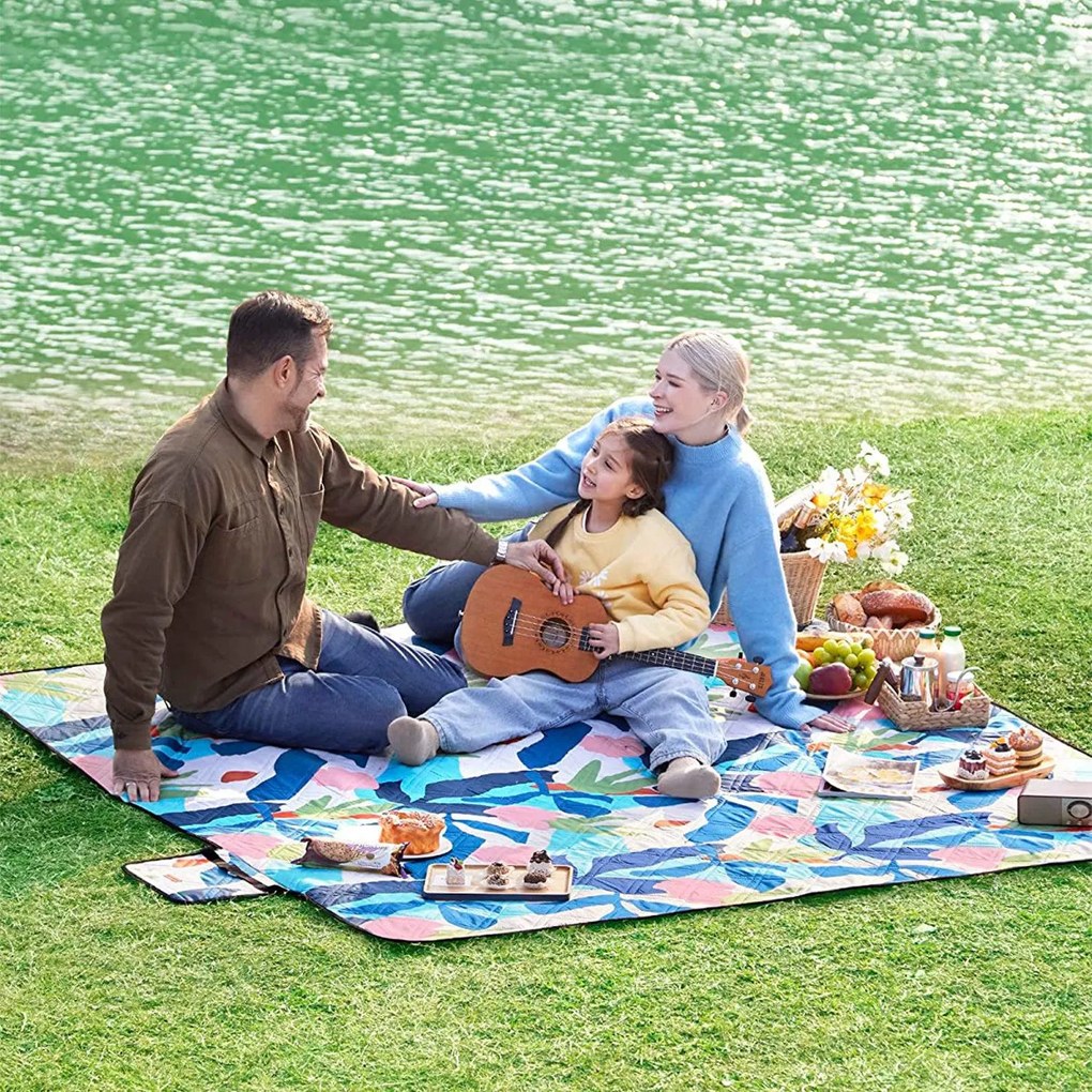 Pikniková deka, plážový koberec 200 x 150 cm, s barevným vzorem listů