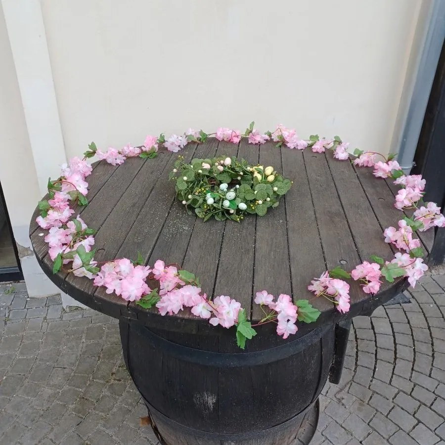 3D jarní dekorace girlanda květinová, 220 × 15 cm, růžová, Sakura