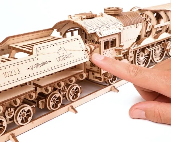 Ugears - 3D dřevěné mechanické puzzle V-Express parní lokomotiva s tendrem