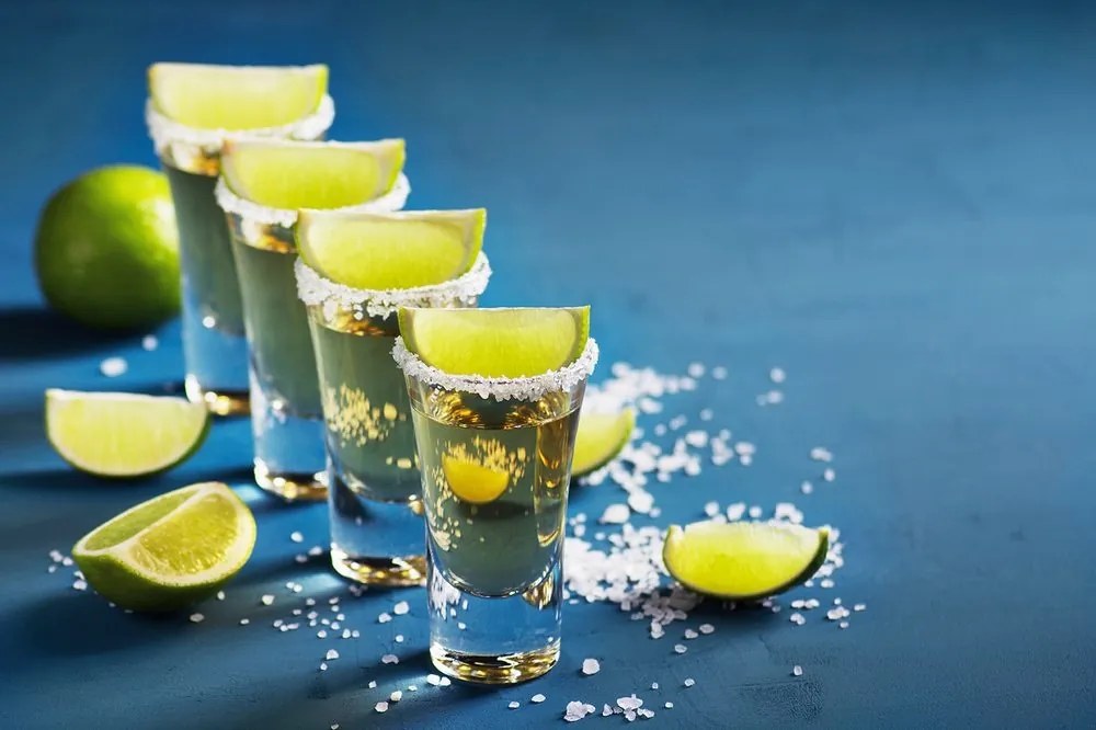 Tapeta tequila - 150x100 cm