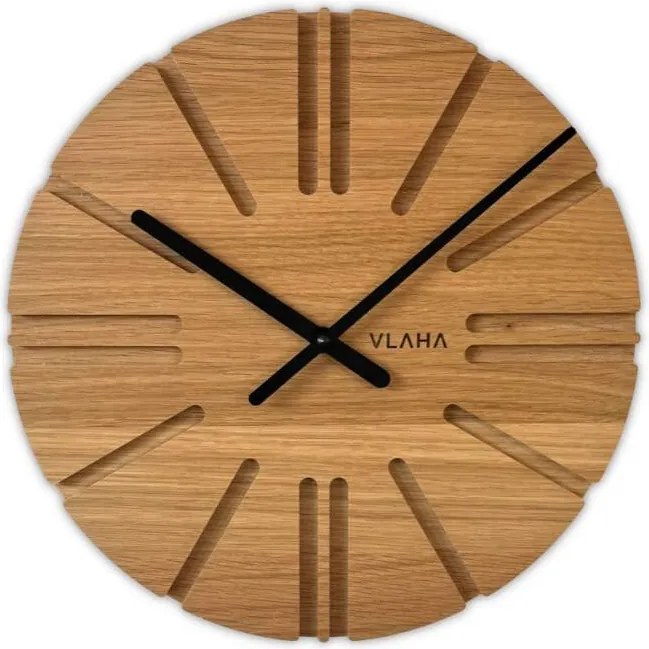 VLAHA Dřevěné dubové hodiny ATELIER vyrobené v Čechách s černými ručkami ⌀32,5cm VCT1152