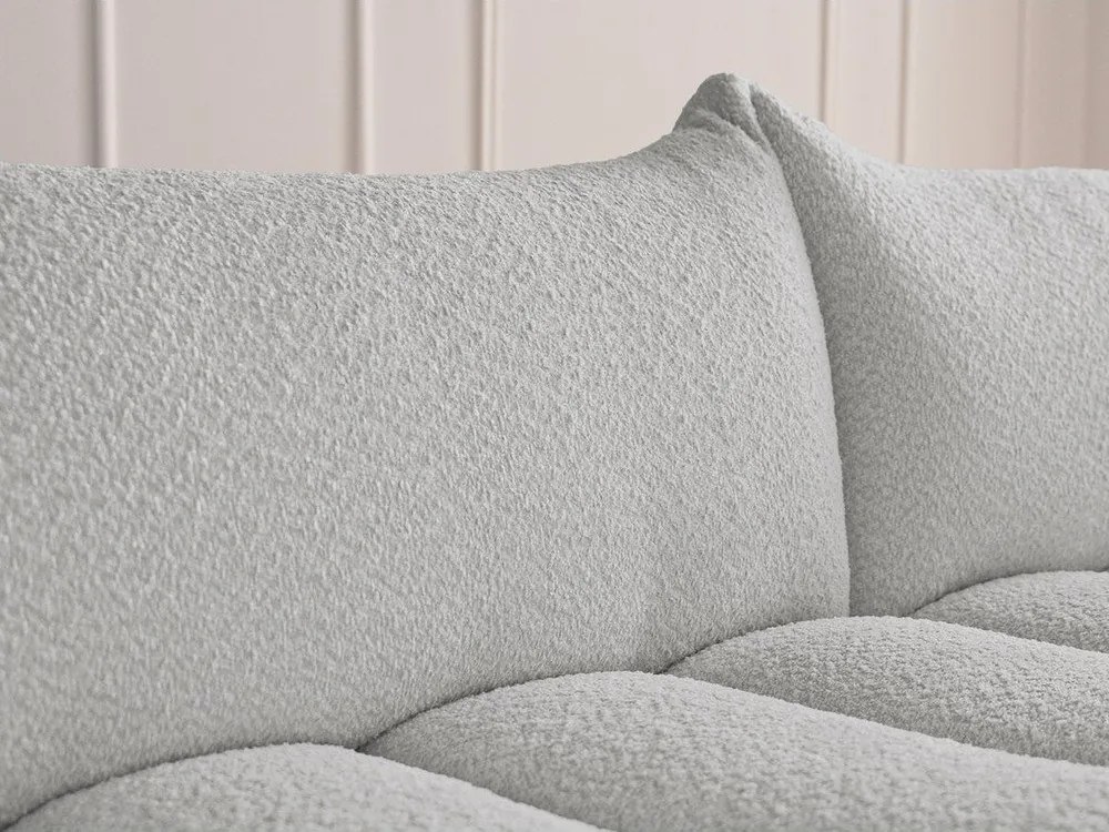 Světle šedá pohovka z textilie bouclé 234 cm Azra – Bobochic Paris