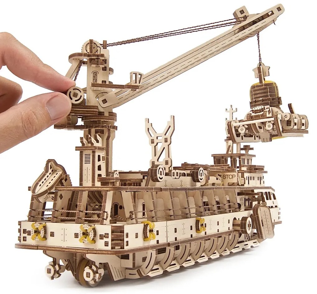 Ugears 3D dřevěné mechanické puzzle Výzkumná loď