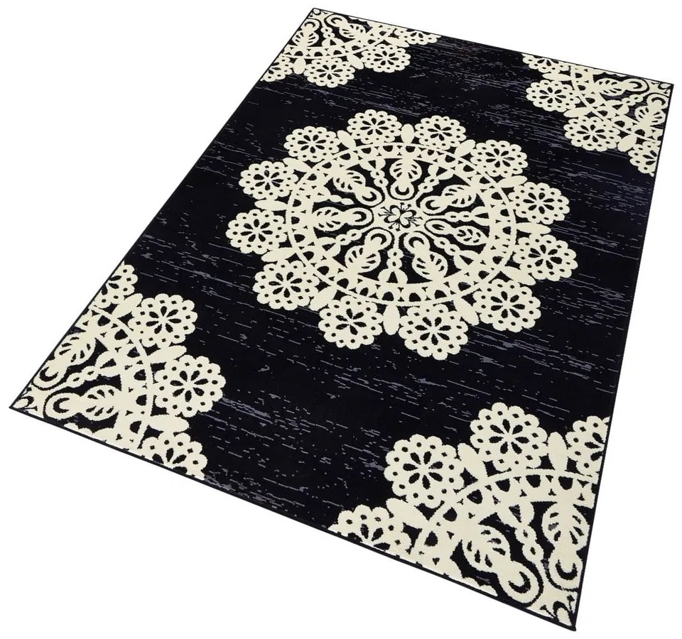 Černý koberec Hanse Home Gloria Lace, 80 x 150 cm