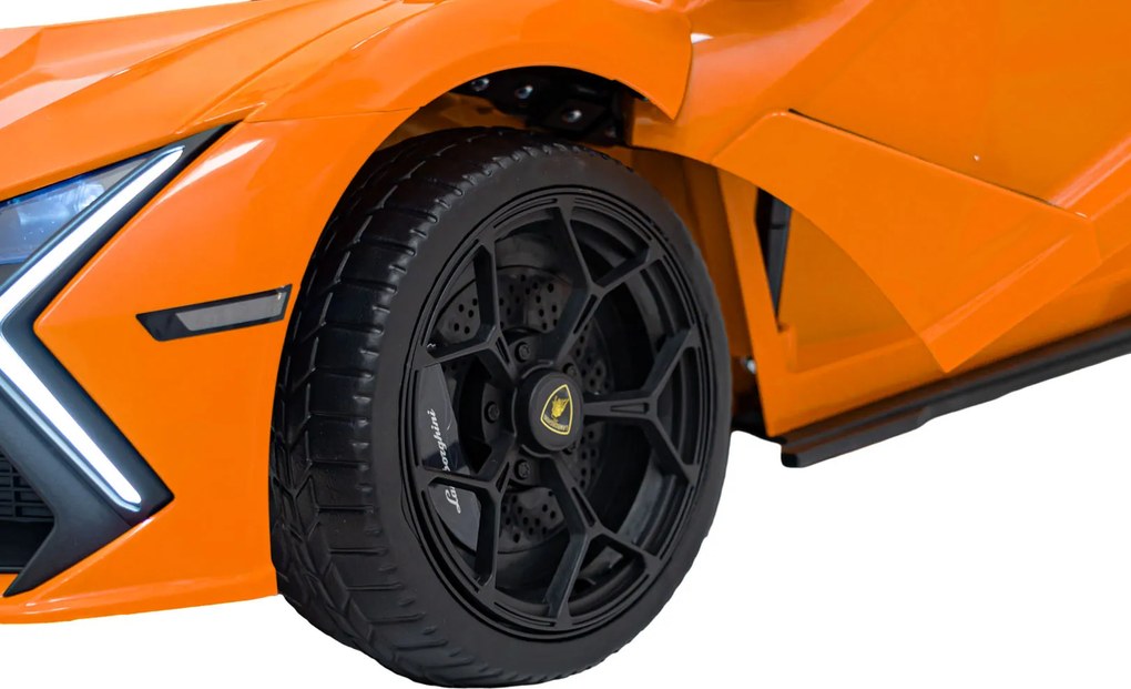 Ramiz Auto Lamborghini Revuelto oranžové