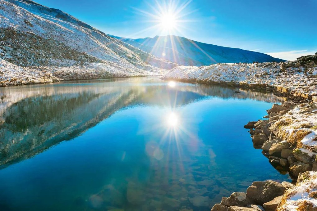 DIMEX | Vliesová fototapeta Ledovcové jezero v horách MS-5-3058 | 375 x 250 cm | modrá, bílá, šedá