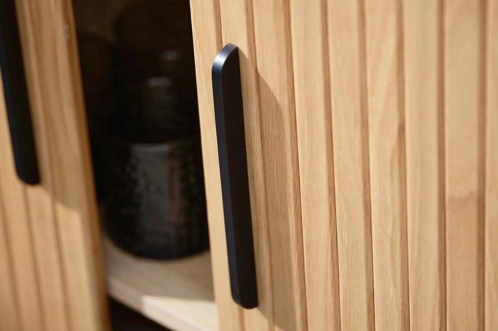 Designová skříňka Vasiliy 118 cm přírodní dub