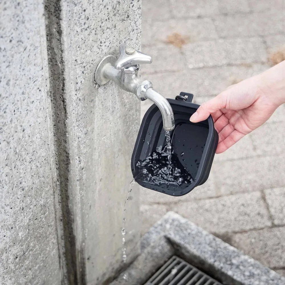 Silikonová skládací cestovní miska pro domácího mazlíčka Nooks – YAMAZAKI