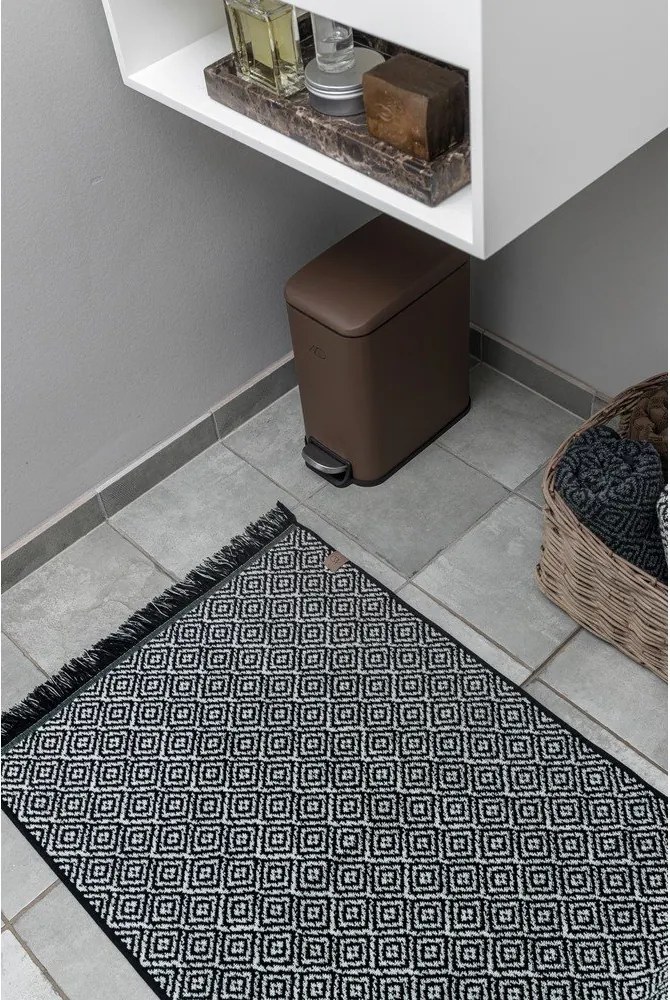 Černá textilní koupelnová předložka 50x80 cm Morocco – Mette Ditmer Denmark