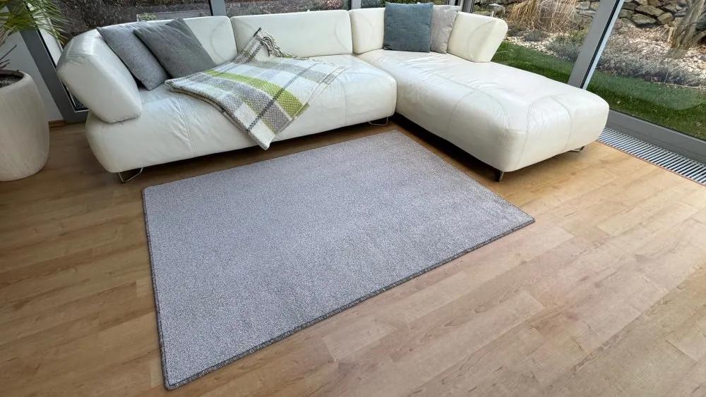 Kusový koberec Apollo Soft béžový 1 m2 s obšitím