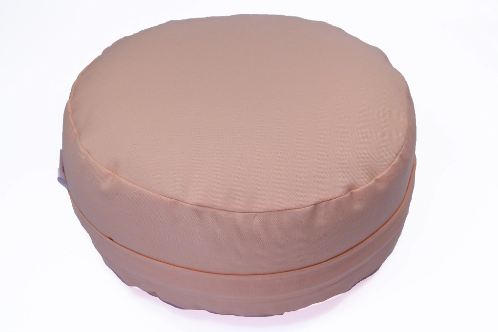 S radostí - vlastní výroba Pohankový sedák jednobarevný - meruňková barva Velikost: ∅35 x v18 cm