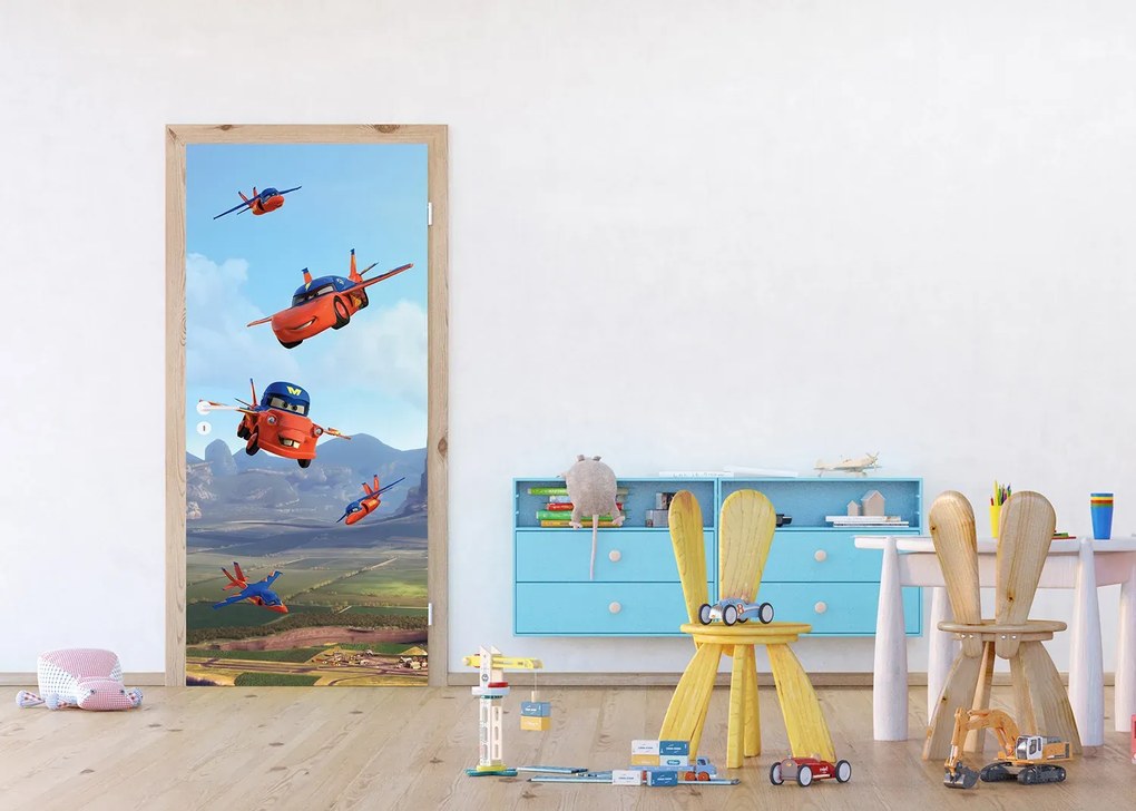 Dětská vliesová fototapeta na zed' Létající Auta, Disney | 90 x 202 cm | DFTDNV 5432