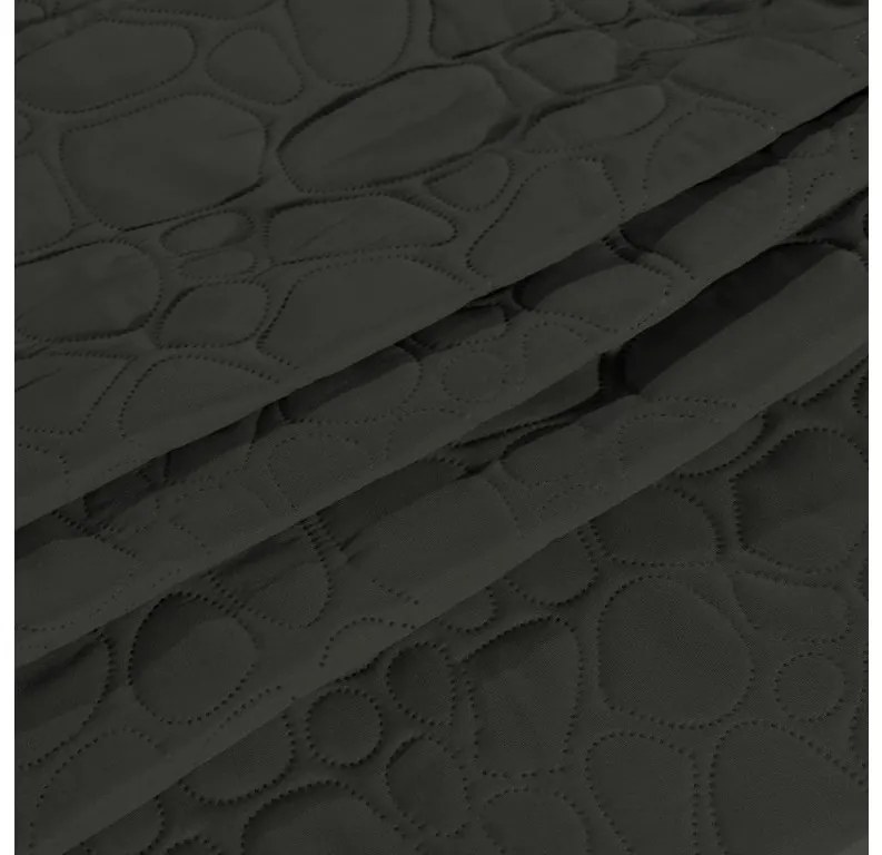 Tmavě šedý přehoz na postel se vzorem STONE 220x240 cm