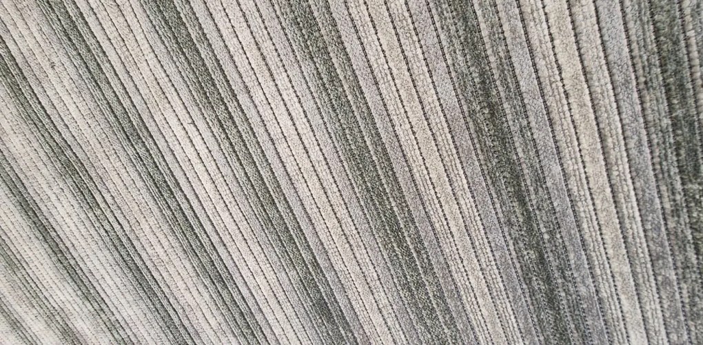 HU Šedý pruhovaný koberec Saloon Grey Rozměr: 50x80 cm