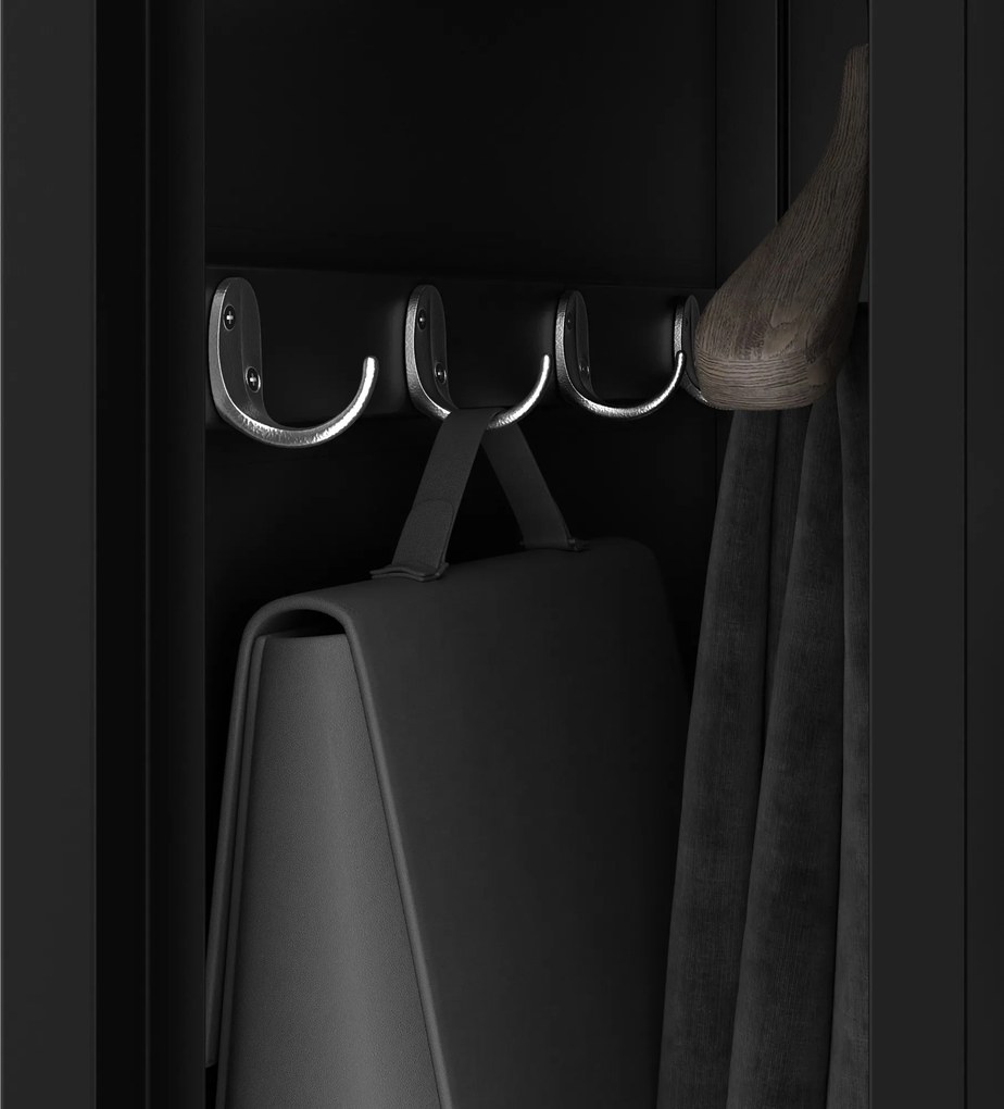 Dvoukomorová šatní skříň pro zaměstnance černá, 400x1800x500 mm: KACPER 1 Plus