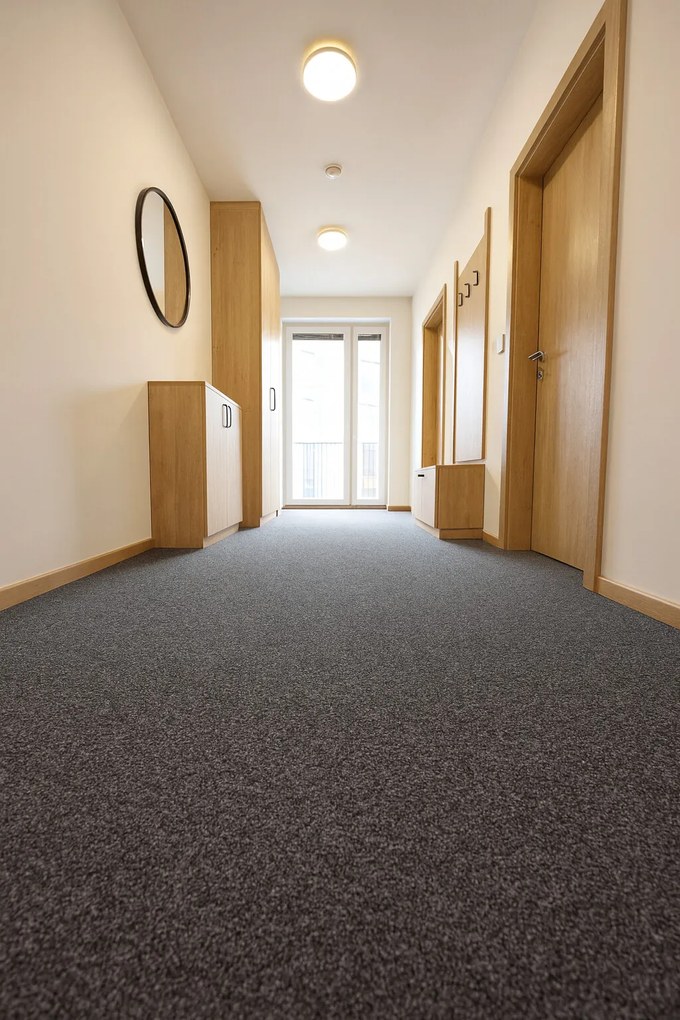 AKCIA: 95x185 cm Koberec metráž Extreme 77, šíře, šedá, ab (mriežka), chodba / predsieň, Condor Carpets