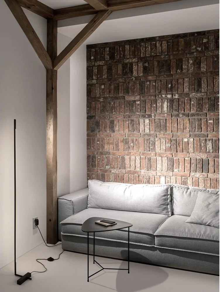 Černá kovová LED stojací lampa se stínidlem z akrylového skla (výška 140 cm) Raccio – Nova Luce